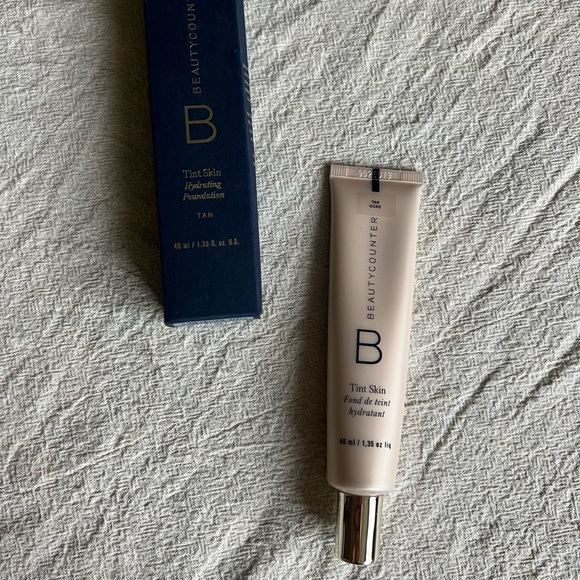 beautycounter | Makeup | Brand New Unopened Beautycounter Tint Skin ...